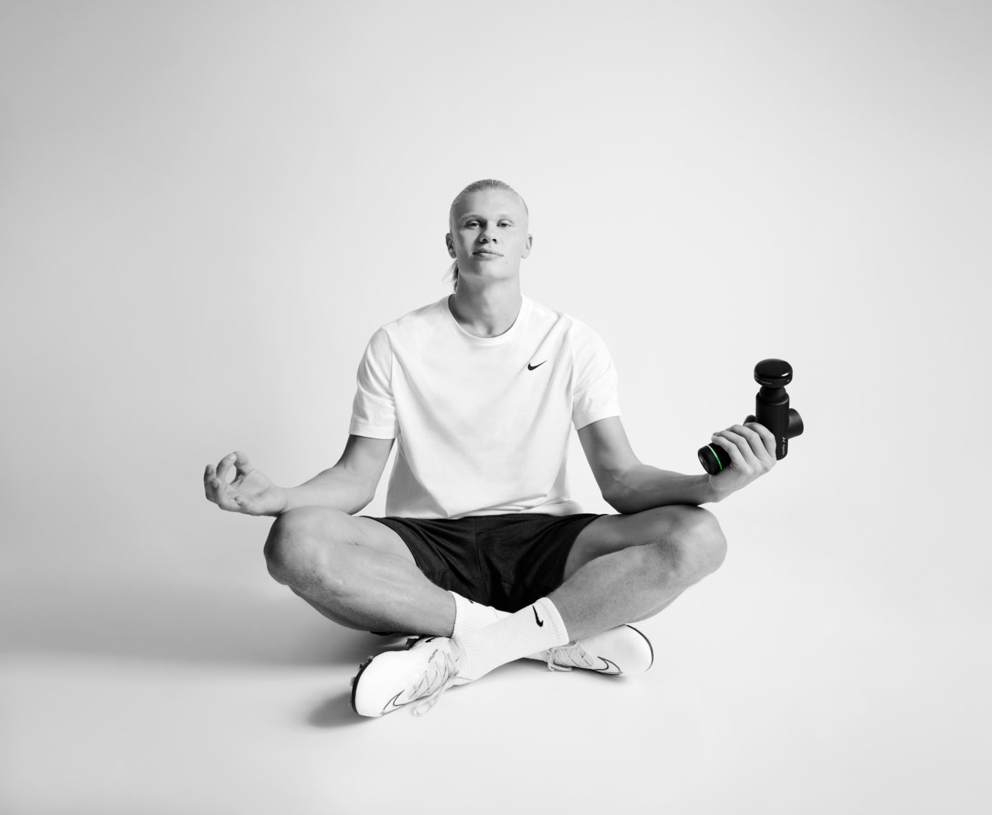 HYPERICE THE FOOTBALL MACHINE